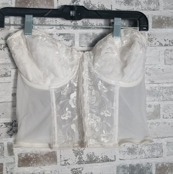 Secret Treasures | Intimates & Sleepwear | Secret Treasures Cream Lace ...